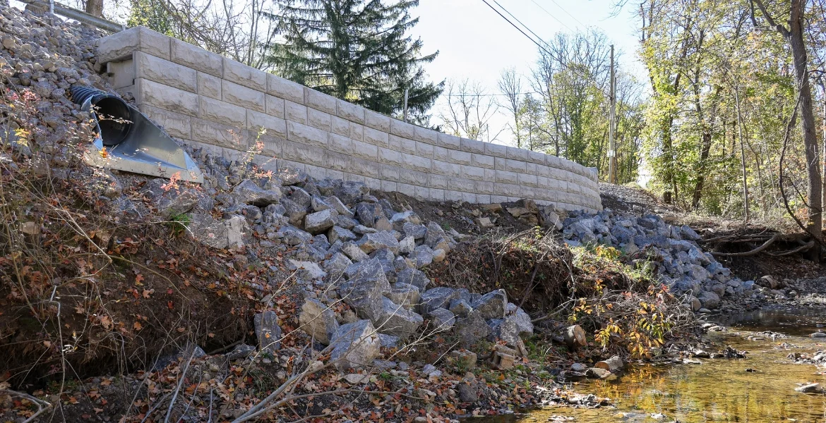 Pole Bridge Road Retaining Wall | MRB Group